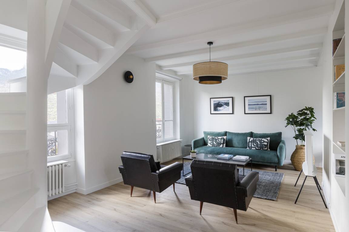120 M² Apartment ∙ 3 Bedrooms ∙ 6 Guests - Passy