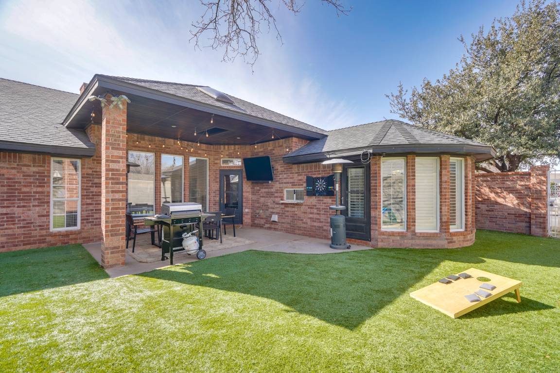 232 M² House ∙ 4 Bedrooms ∙ 8 Guests - Odessa, TX