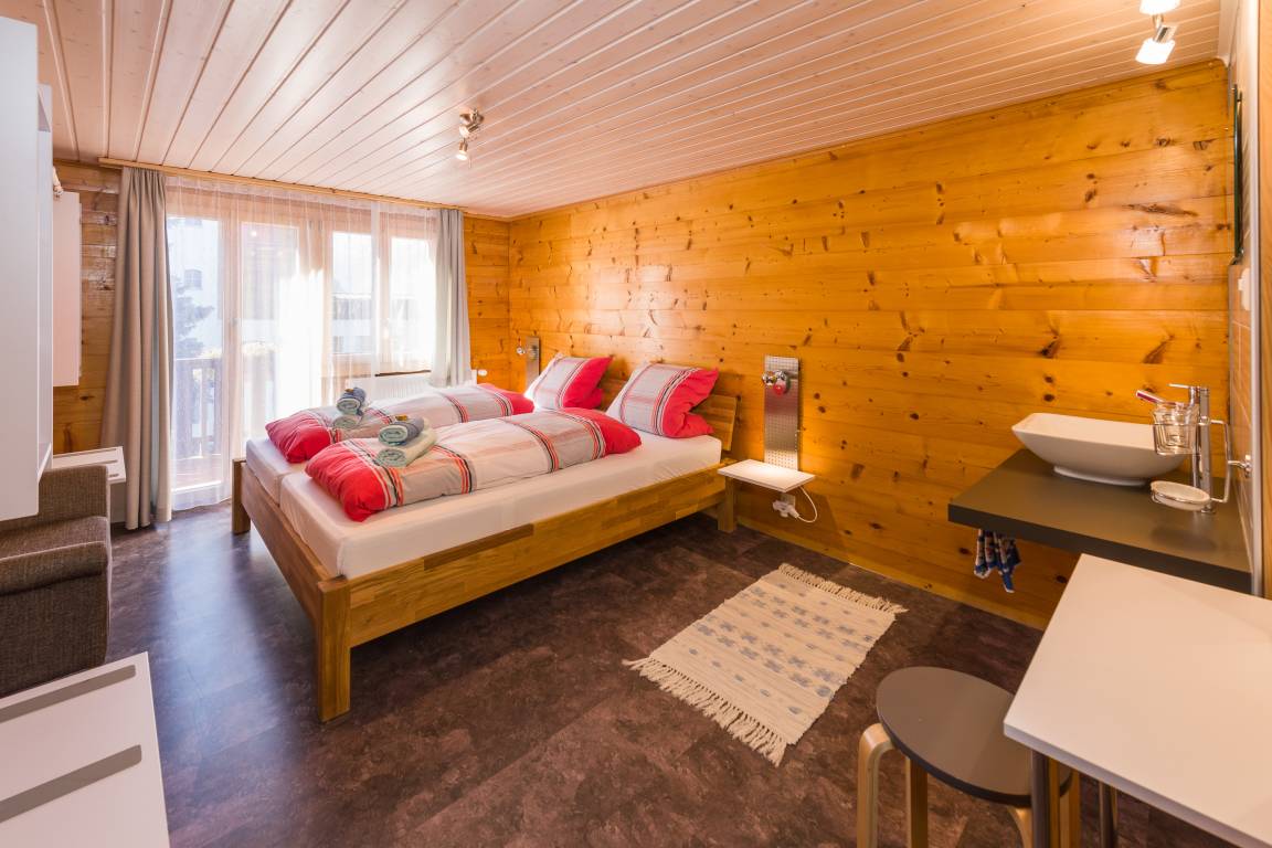 Ferienwohnung ∙ 4 Schlafzimmer ∙ 6 Gäste - Visperterminen