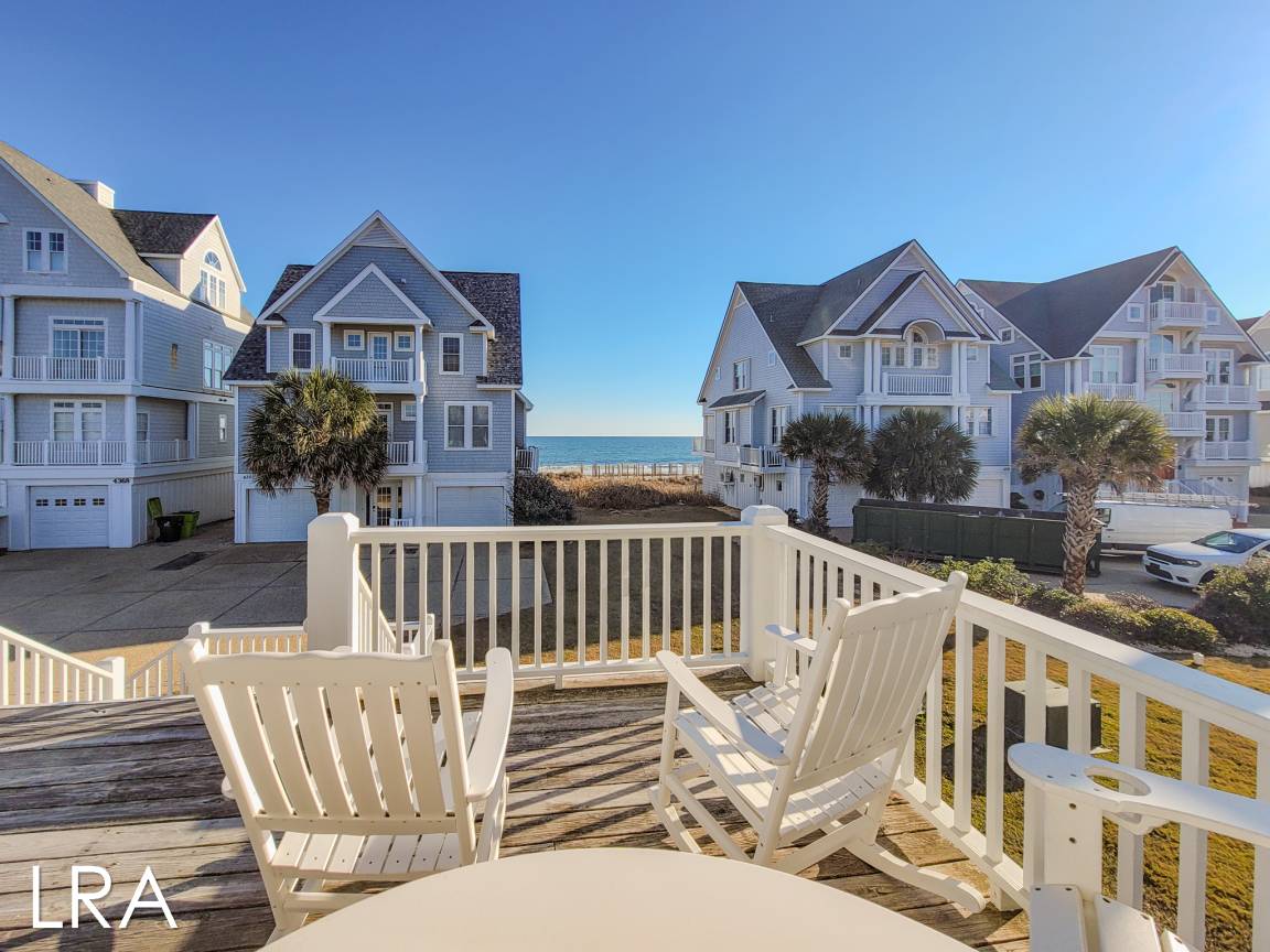 218 M² House ∙ 5 Bedrooms ∙ 14 Guests - North Topsail Beach, NC