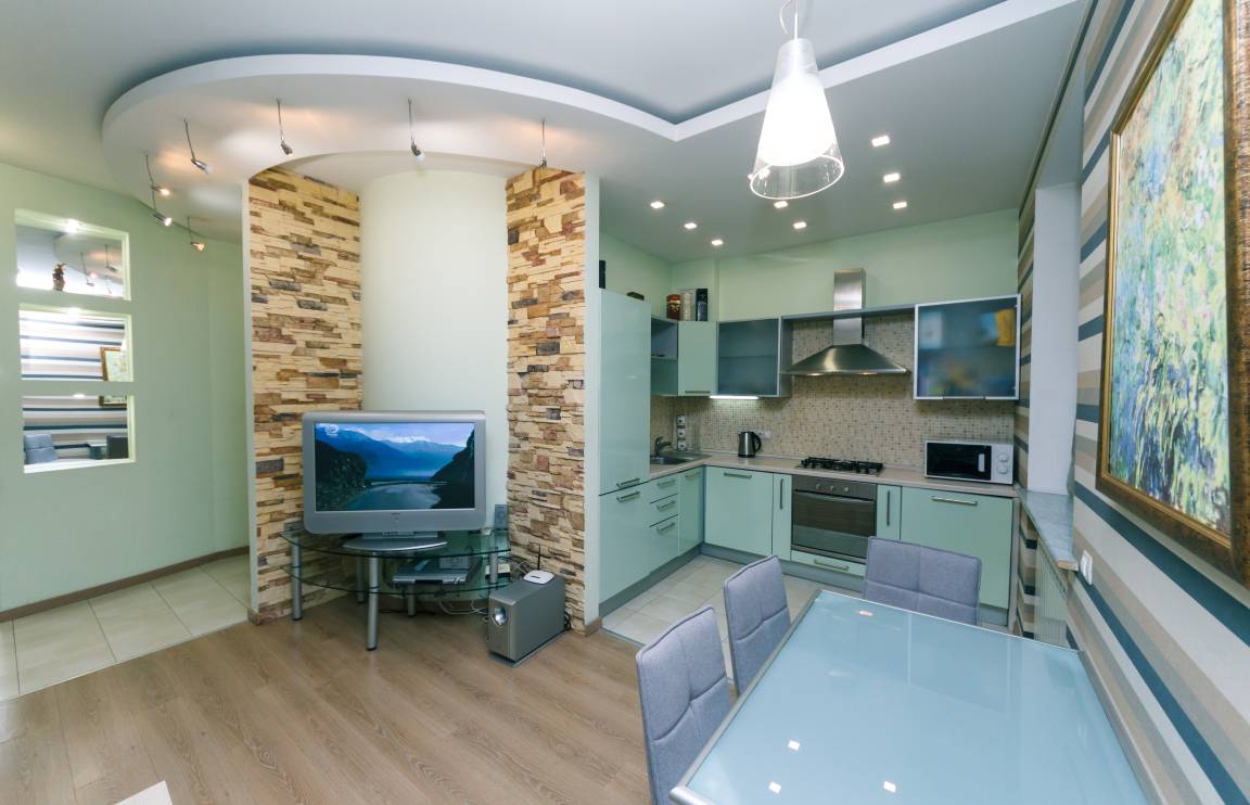 80 M² Apartamento ∙ 2 Habitaciones ∙ 4 Huéspedes - Kyiv