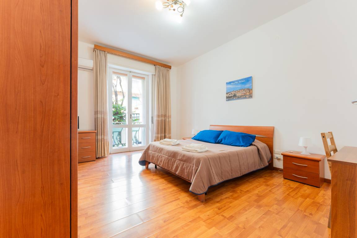 160 M² Apartamento ∙ 4 Habitaciones ∙ 9 Huéspedes - Cagliari