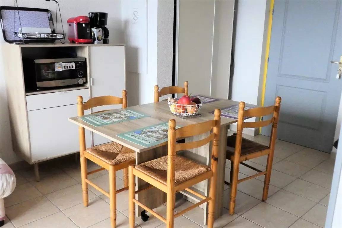 27 M² Studio Flat ∙ 1 Bedroom ∙ 4 Guests - Embrun