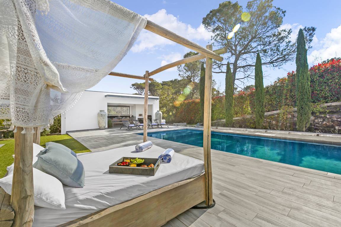 350 M² Villa ∙ 6 Chambres ∙ 8 Personnes - Fréjus