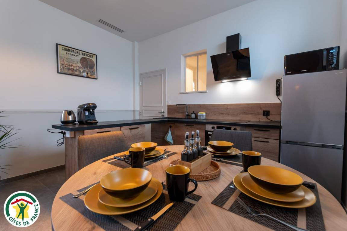 55 M² Mökki ∙ 2 Makuuhuonetta ∙ 4 Vierasta - Épernay
