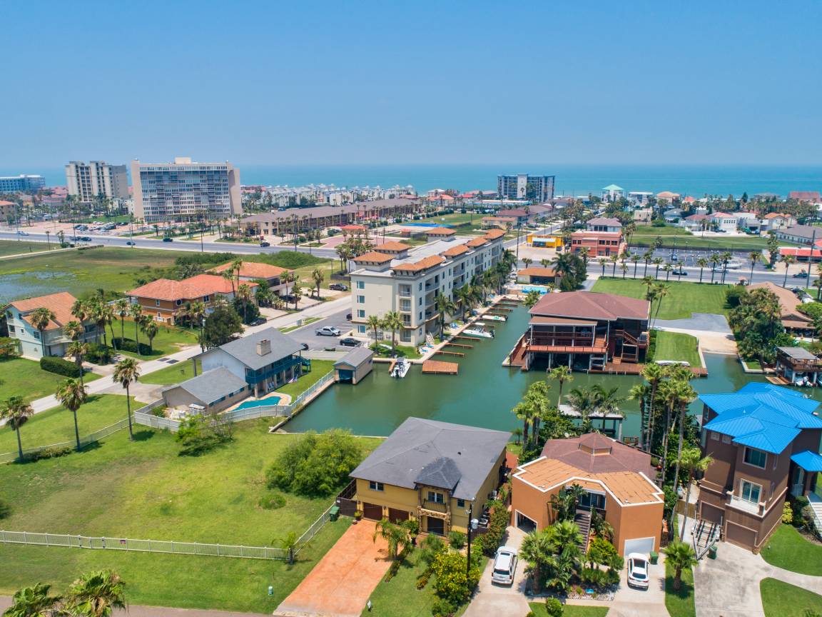 137 M² Condo ∙ 3 Bedrooms ∙ 8 Guests - South Padre Island