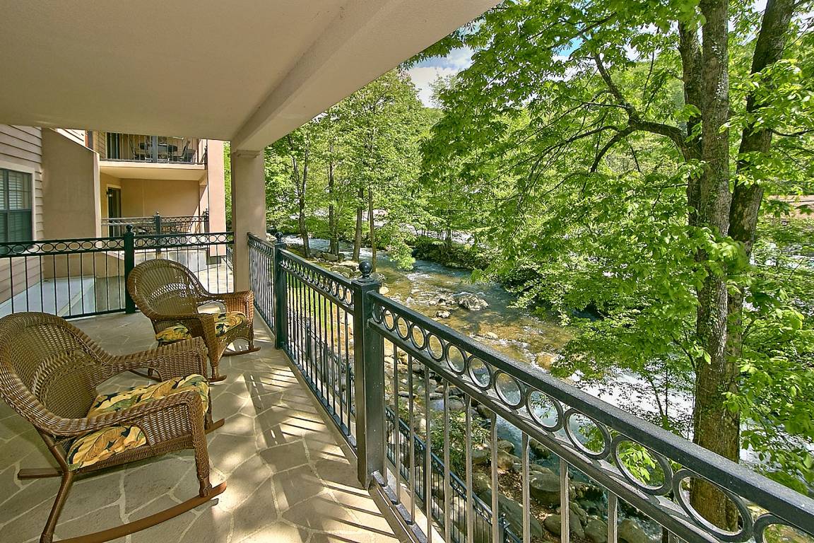 112 M² House ∙ 2 Bedrooms ∙ 4 Guests - Gatlinburg, TN