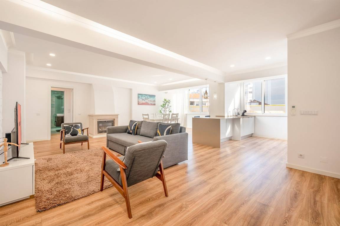 Apartamento ∙ 2 Quartos ∙ 6 Hóspedes - Almada
