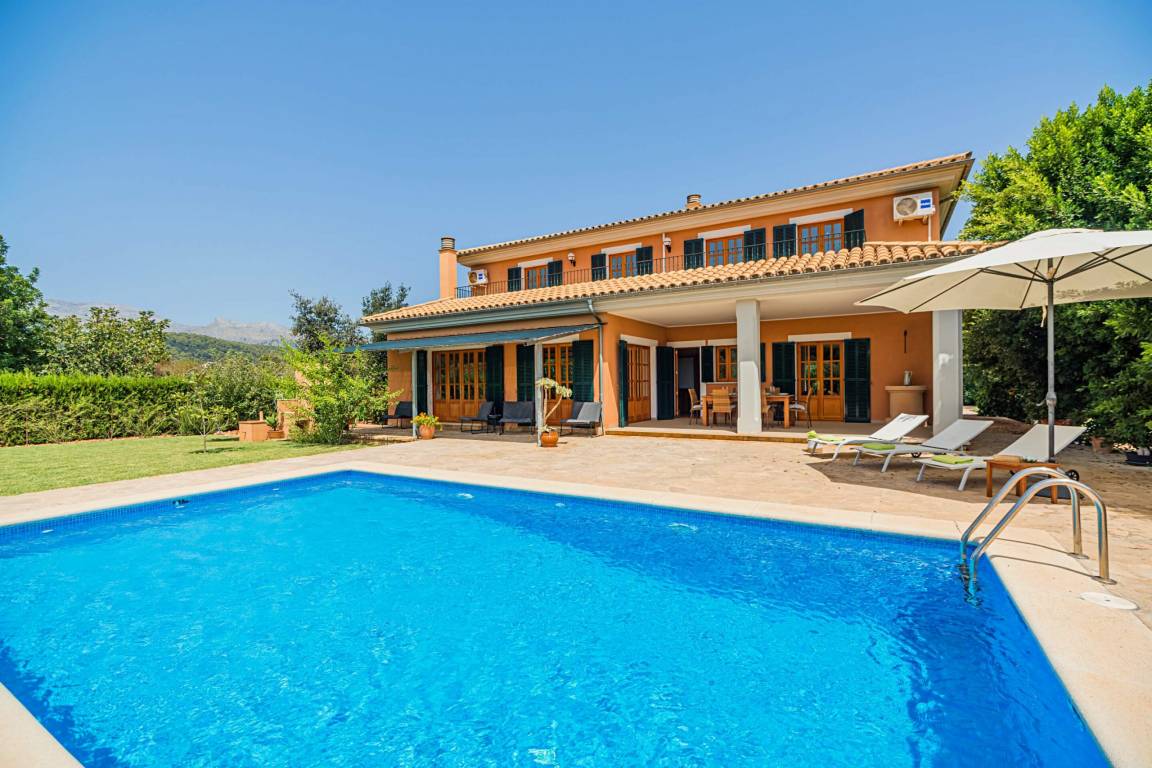 302 M² Villa ∙ 4 Slaapkamers ∙ 8 Gasten - Pollença