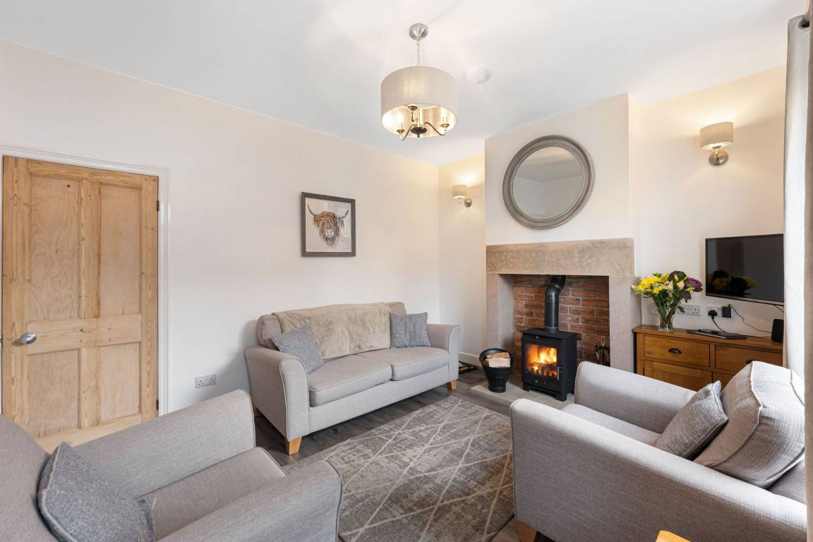 Apartment ∙ 3 Bedrooms ∙ 5 Guests - Bonsall