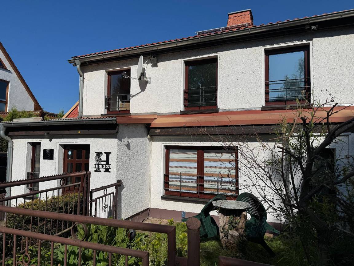 65 M² Ferienwohnung ∙ 1 Schlafzimmer ∙ 3 Gäste - Altenburg