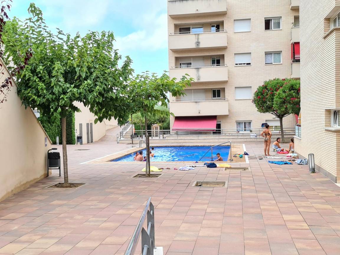 75 M² Apartamento ∙ 2 Habitaciones ∙ 6 Huéspedes - Lloret de Mar