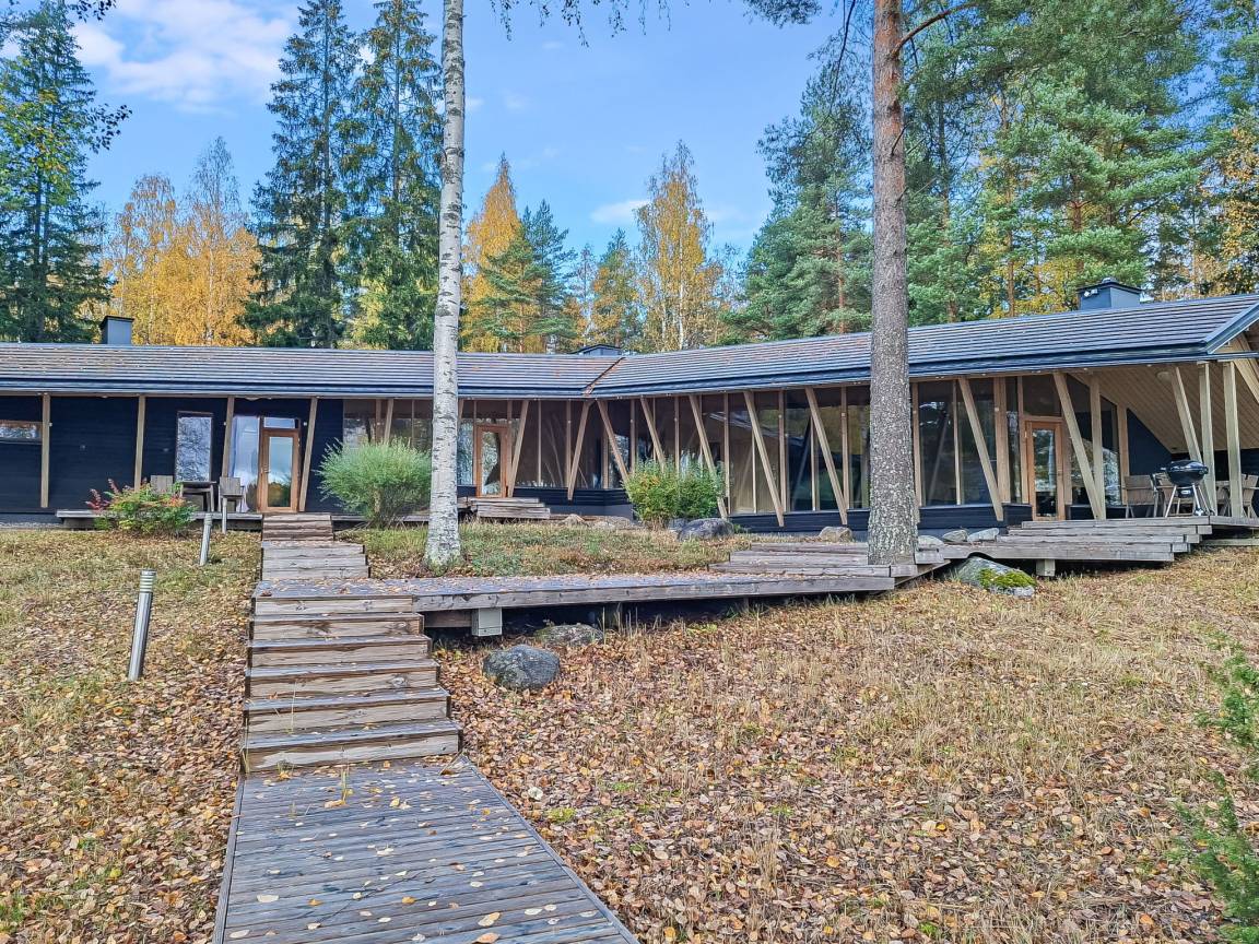 133 M² Talo ∙ 3 Makuuhuonetta ∙ 6 Vierasta - Anttola