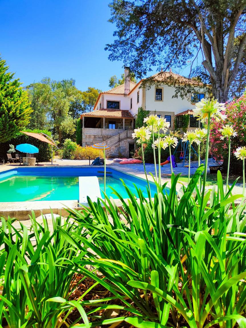 100 M² Farmhouse ∙ 8 Bedrooms ∙ 20 Guests - Gouveia