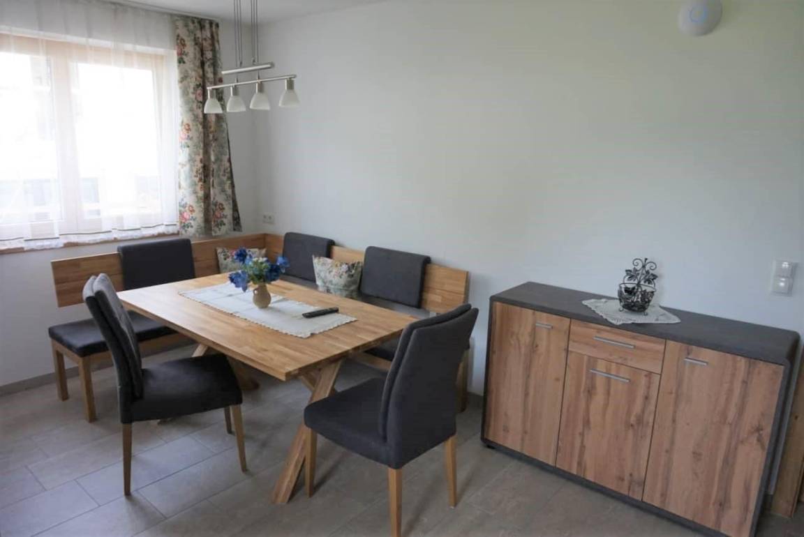 60 M² Ferienwohnung ∙ 2 Schlafzimmer ∙ 4 Gäste - Stumm