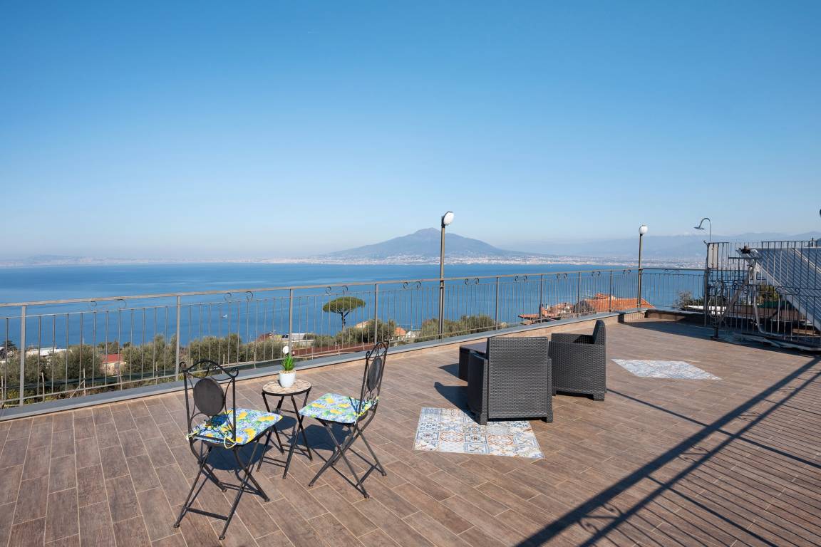 90 M² Casa ∙ 2 Habitaciones ∙ 6 Huéspedes - Vico Equense