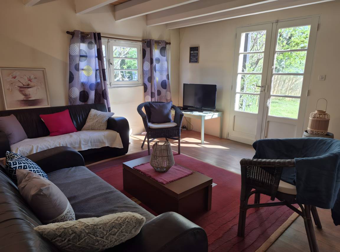 70 M² House ∙ 3 Bedrooms ∙ 6 Guests - Puy-l'Évêque