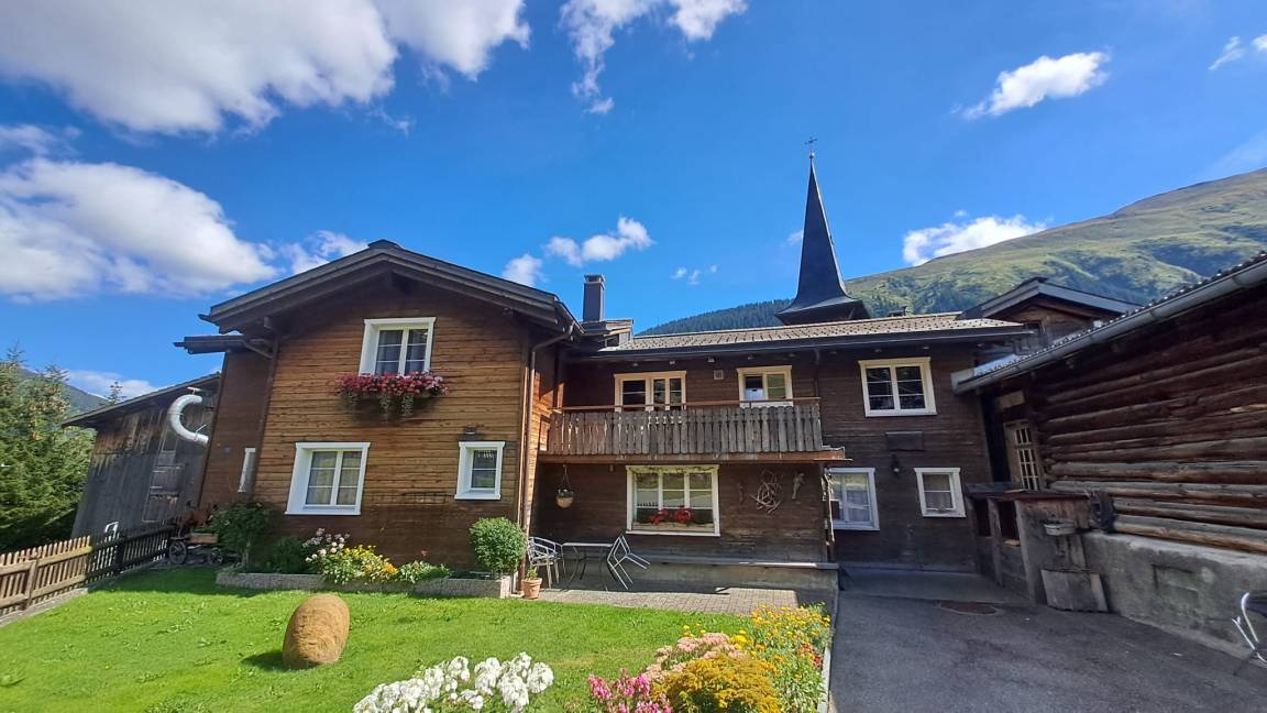 90 M² Apartment ∙ 3 Bedrooms ∙ 5 Guests - Andermatt