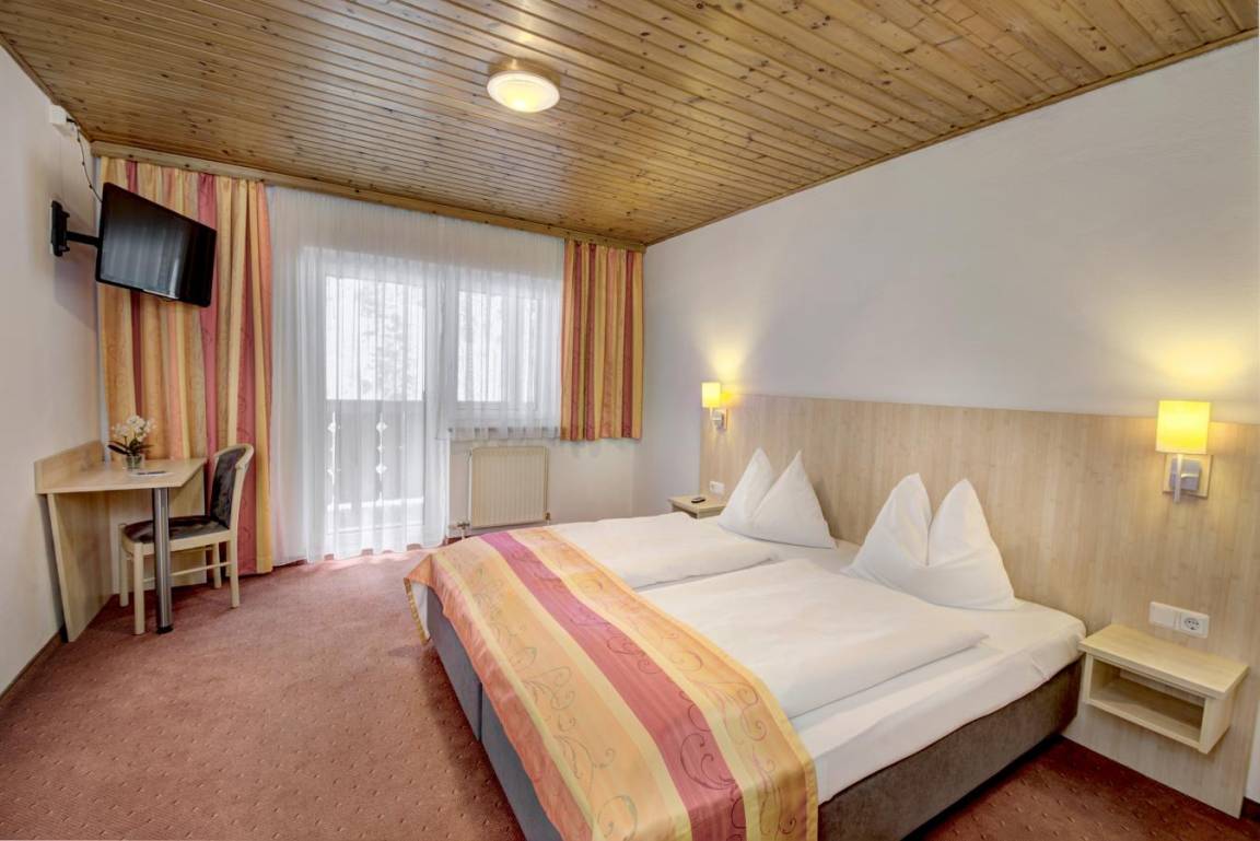 20 M² Hotel ∙ 1 Habitación ∙ 2 Huéspedes - Hochkönig