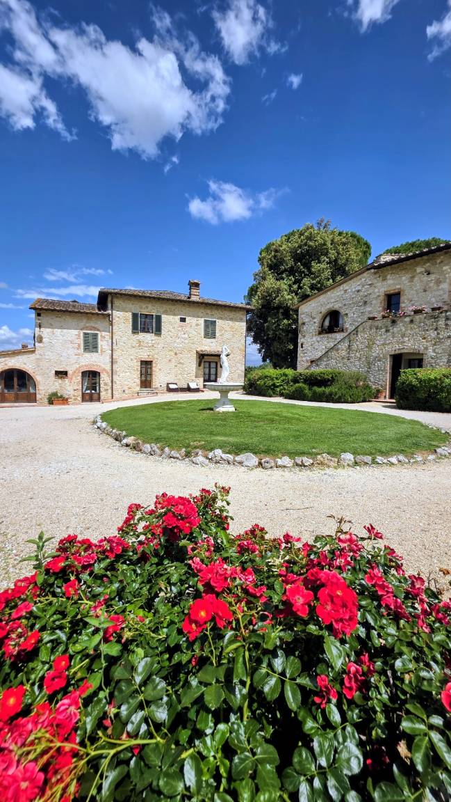 25 M² Habitación Privada ∙ 1 Habitación ∙ 3 Huéspedes - Monteriggioni