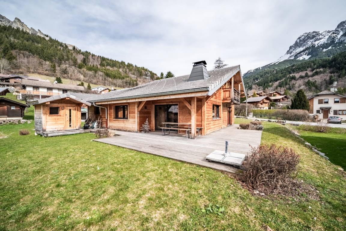 135 M² Chalet ∙ 4 Chambres ∙ 13 Personnes - Évian-les-Bains