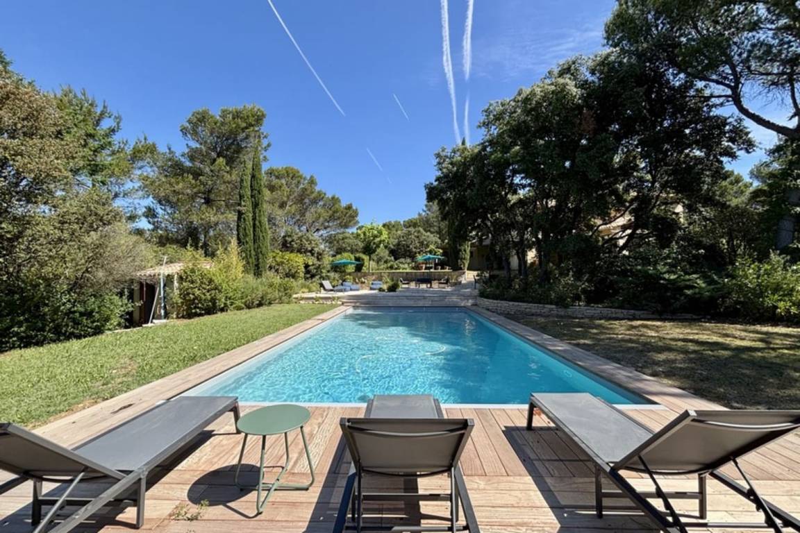 200 M² Villa ∙ 5 Chambres ∙ 10 Personnes - La Fare-les-Oliviers