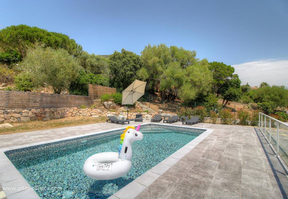 160 M² Gîte ∙ 5 Chambres ∙ 10 Personnes - Corse