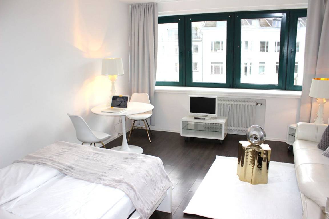 28 M² Apartment ∙ 2 Guests - Cologne