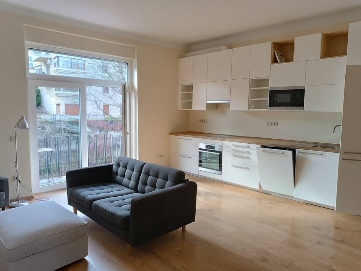 62 M² Apartment ∙ 2 Bedrooms ∙ 5 Guests - Budapest