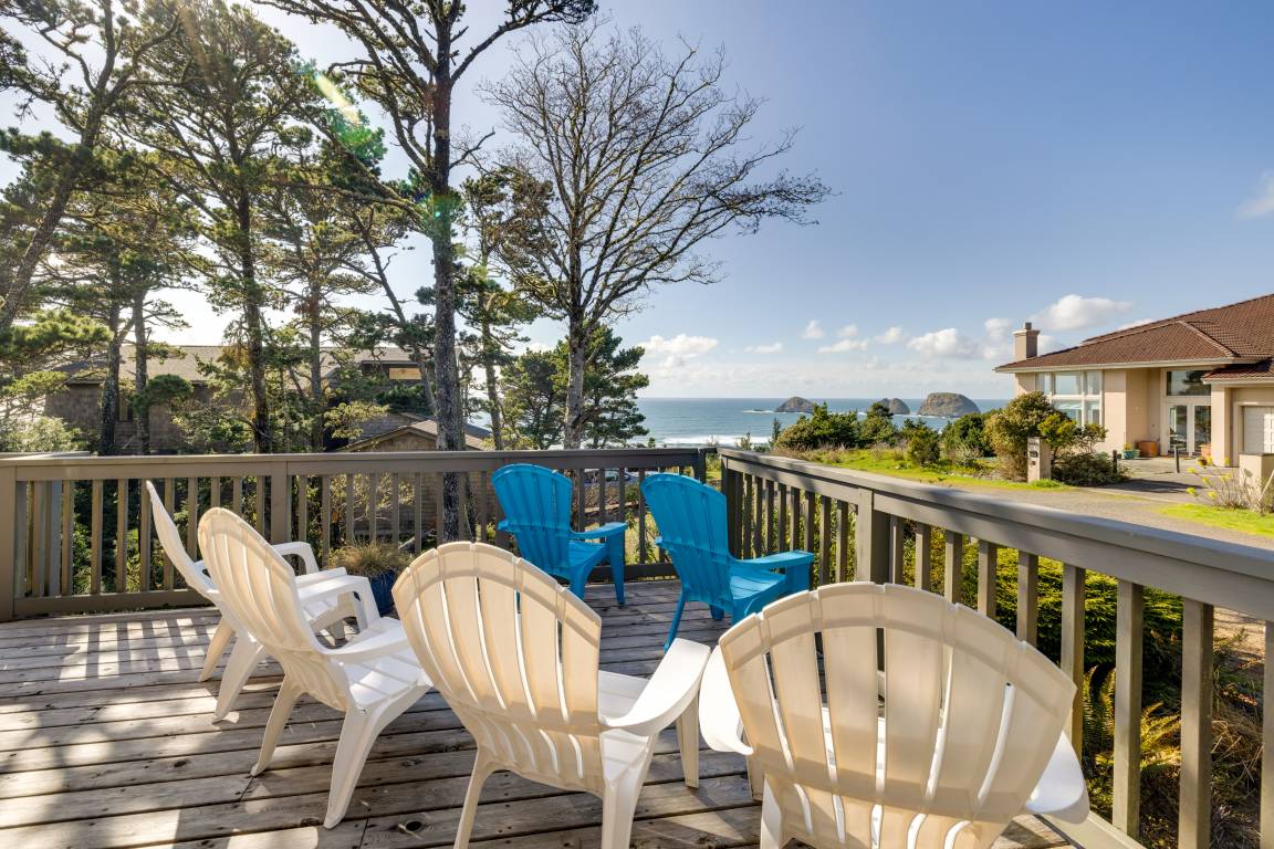 139 M² Ferienhaus ∙ 3 Schlafzimmer ∙ 8 Gäste - Oceanside, OR
