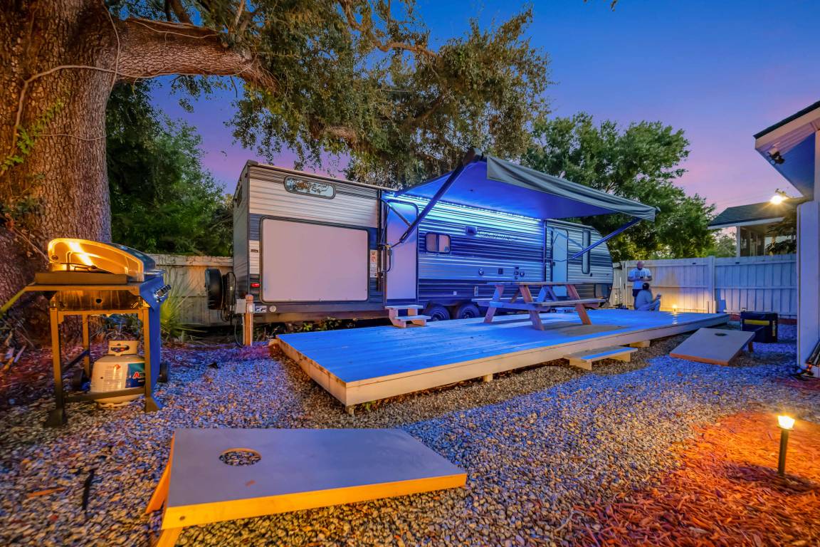 24 平方米 房車 ∙ 2客房 ∙ 5客人 - 坦帕