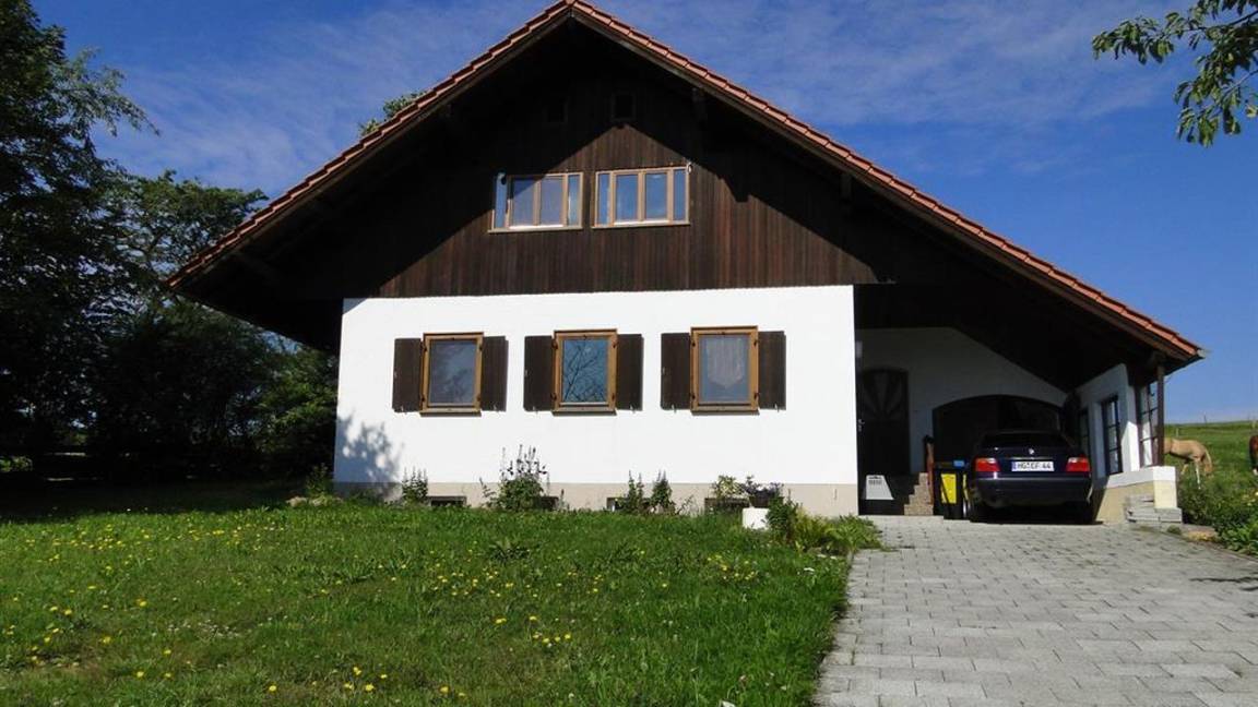 100 M² Apartment ∙ 4 Bedrooms ∙ 6 Guests - Poppenhausen