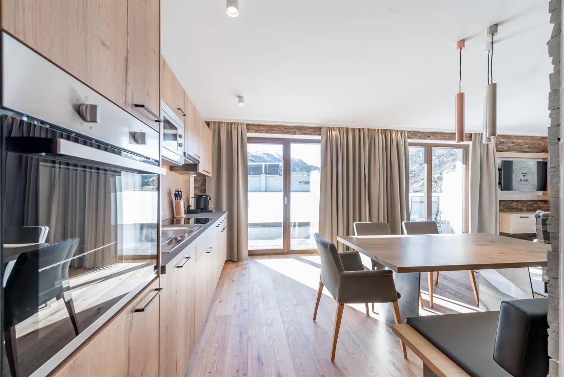 77 M² Apartment ∙ 2 Bedrooms ∙ 5 Guests - Obergurgl