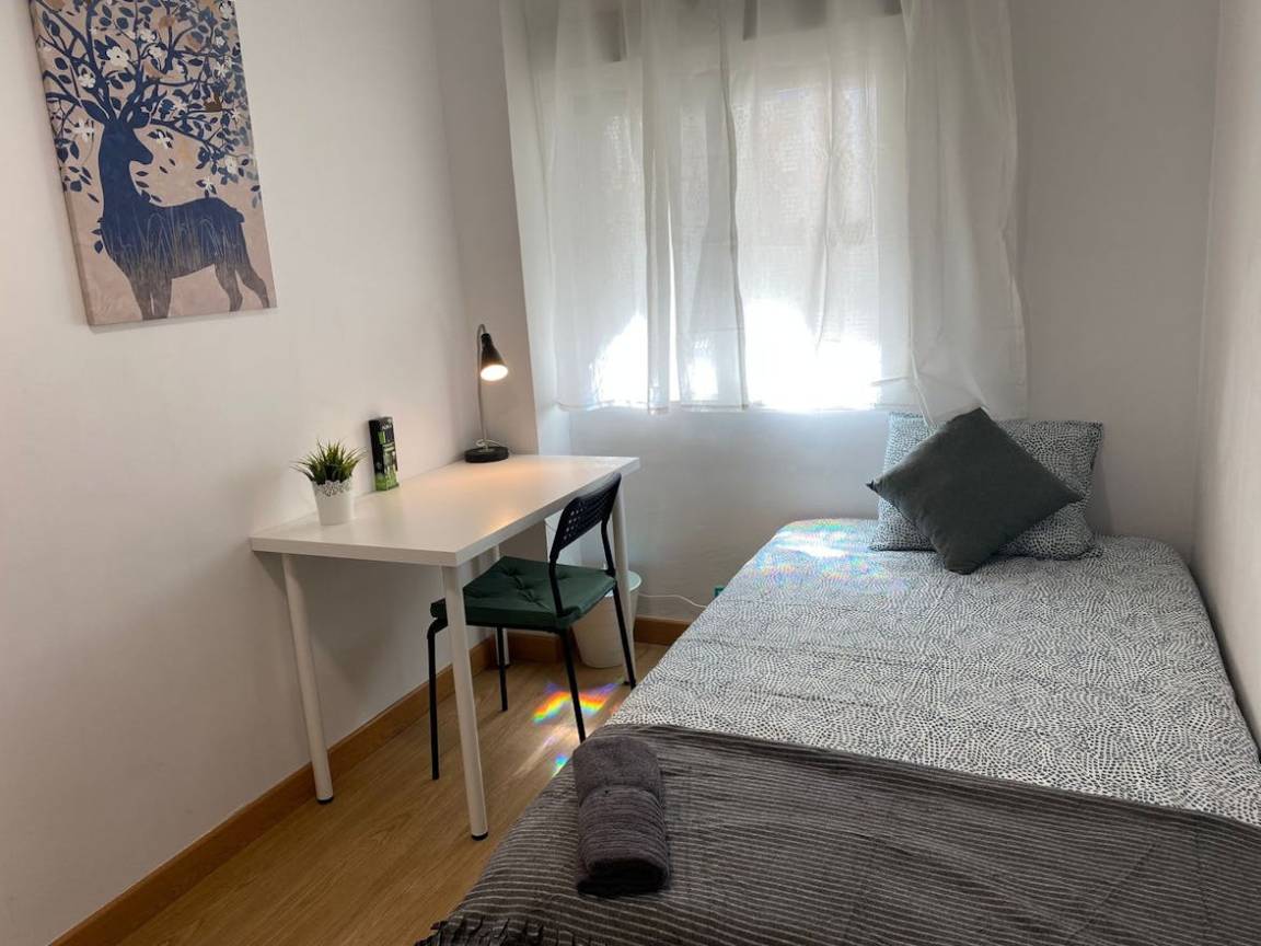 80 M² Private Room ∙ 1 Bedroom ∙ 1 Guest - Torrejón de Ardoz