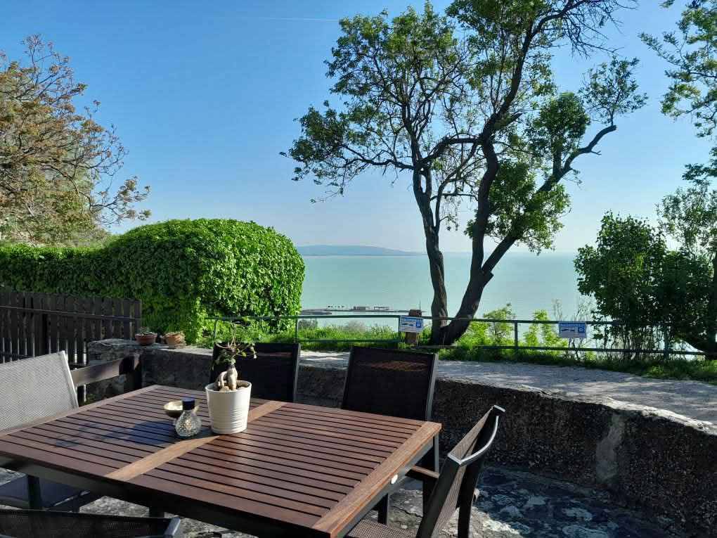 80 M² Talo ∙ 2 Makuuhuonetta ∙ 6 Vierasta - Tihany