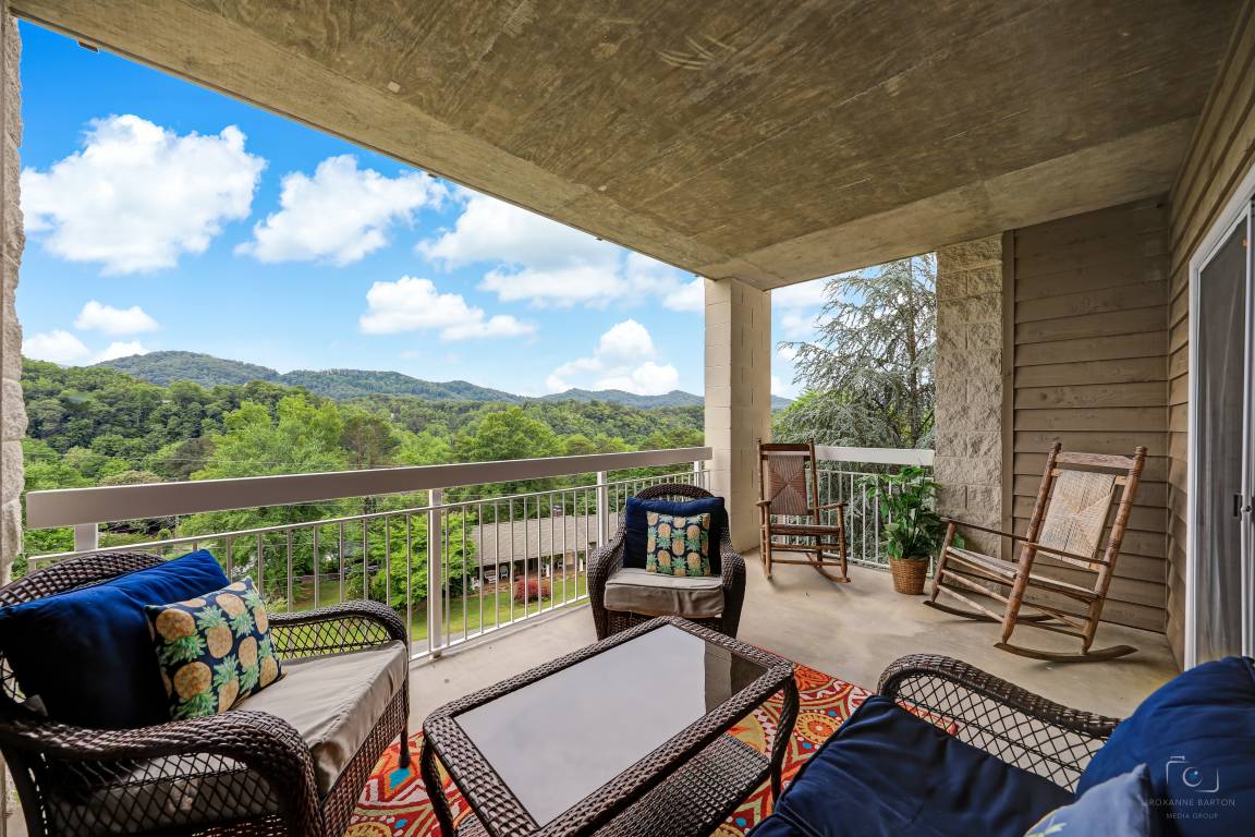 111 M² Condo ∙ 2 Bedrooms ∙ 6 Guests - Pigeon Forge, TN