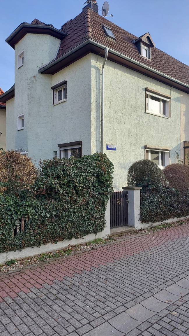 45 M² Ferienwohnung ∙ 1 Schlafzimmer ∙ 3 Gäste - Merseburg