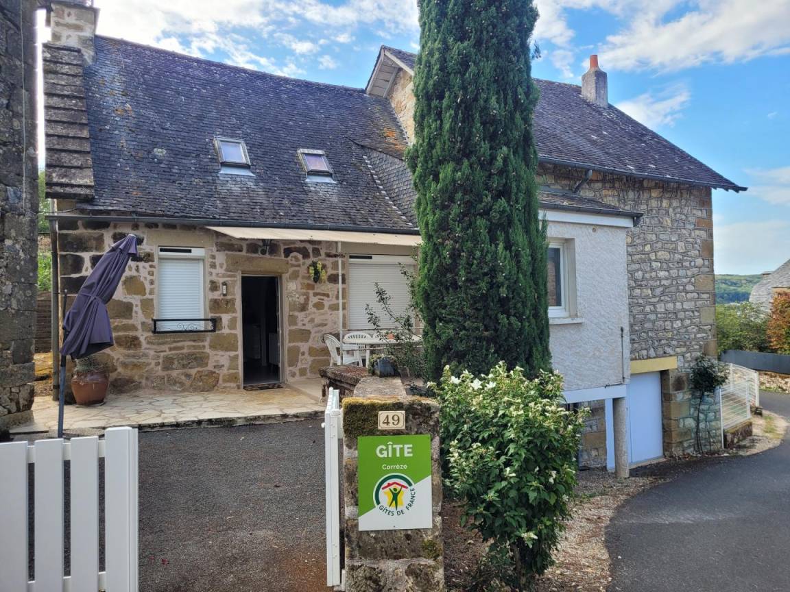 100 M² Gîte ∙ 2 Chambres ∙ 4 Personnes - Corrèze