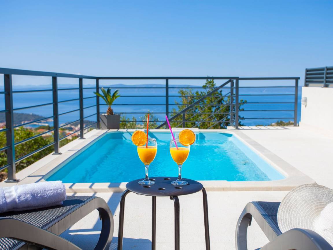 190 M² Ferienhaus ∙ 3 Schlafzimmer ∙ 6 Gäste - Promajna