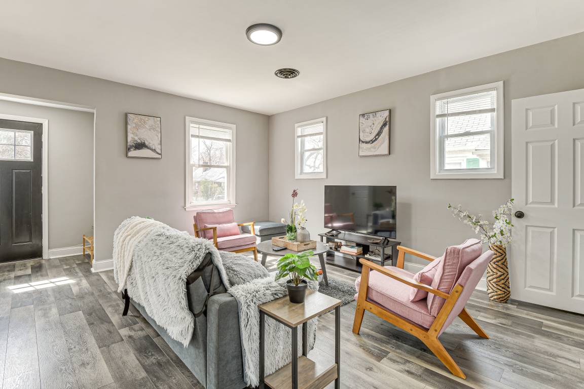 189 M² Apartment ∙ 4 Bedrooms ∙ 8 Guests - Towson, MD