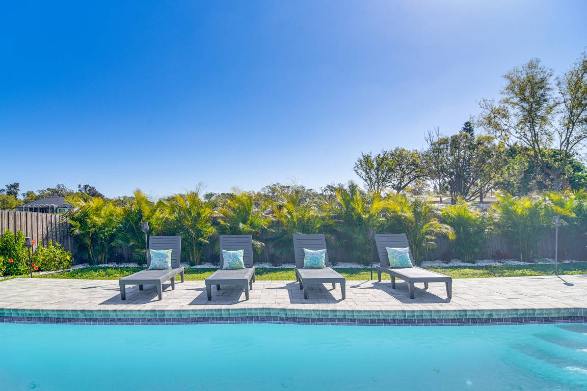 111 M² House ∙ 3 Bedrooms ∙ 6 Guests - St. Petersburg, FL