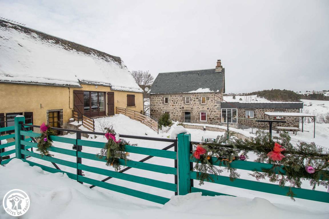 82 M² Gîte ∙ 3 Chambres ∙ 6 Personnes - Saint-Nectaire