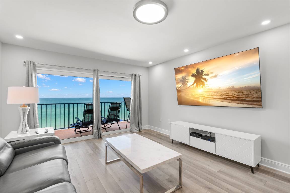 134 M² Condo ∙ 3 Bedrooms ∙ 9 Guests - Madeira Beach, FL