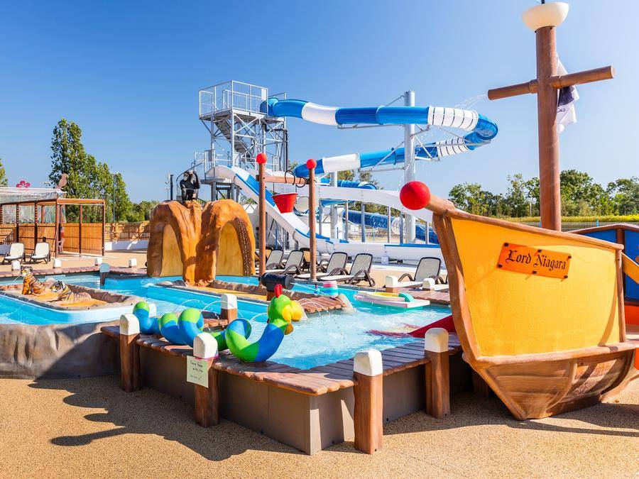 29 M² Caravan ∙ 2 Bedrooms ∙ 6 Guests - Corsica