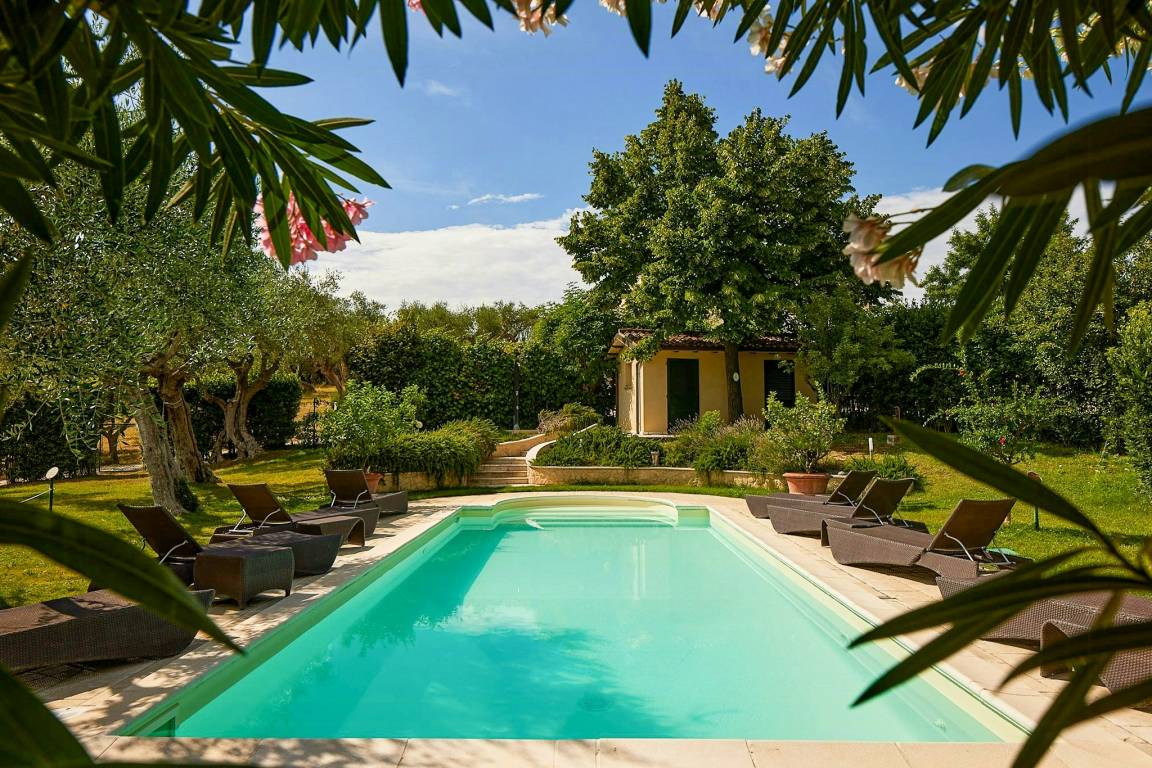 300 M² House ∙ 4 Bedrooms ∙ 9 Guests - Fano