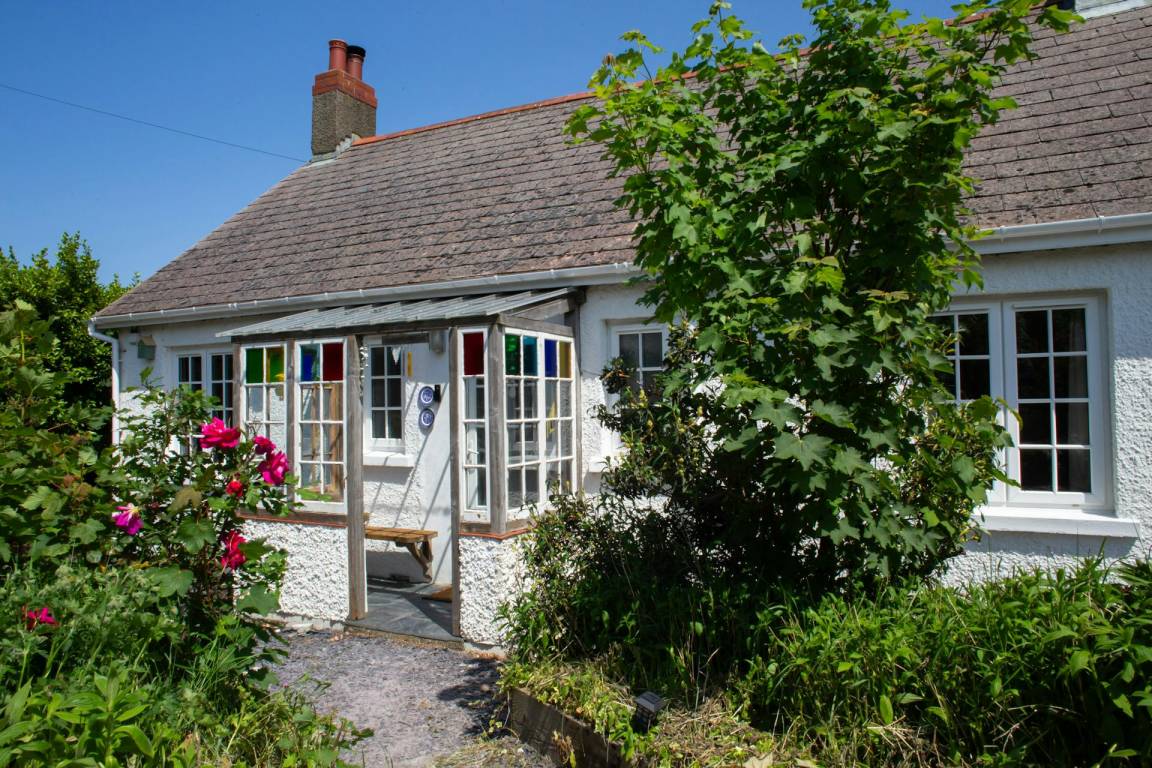 160 M² Mökki ∙ 3 Makuuhuonetta ∙ 6 Vierasta - Aberporth