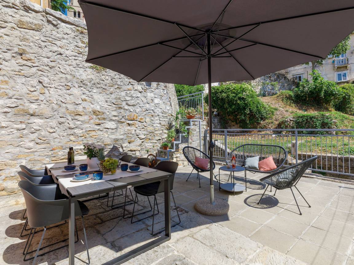 120 M² House ∙ 3 Bedrooms ∙ 5 Guests - Rabac