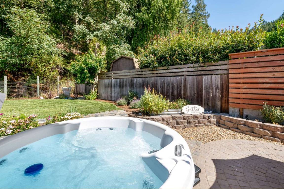 House ∙ 1 Bedroom ∙ 6 Guests - Occidental, CA