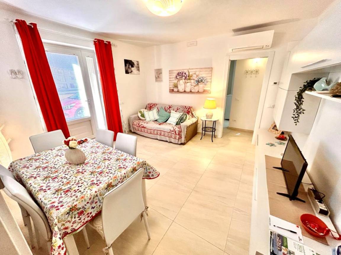 Appartamento Vacanza ∙ 1 Camera Da Letto ∙ 4 Ospiti - Ancona