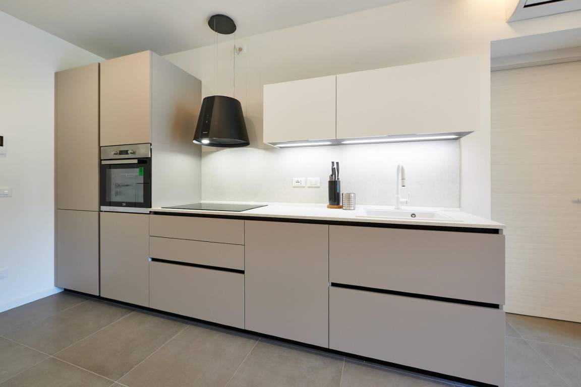 80 M² Apartment ∙ 2 Bedrooms ∙ 4 Guests - Garda